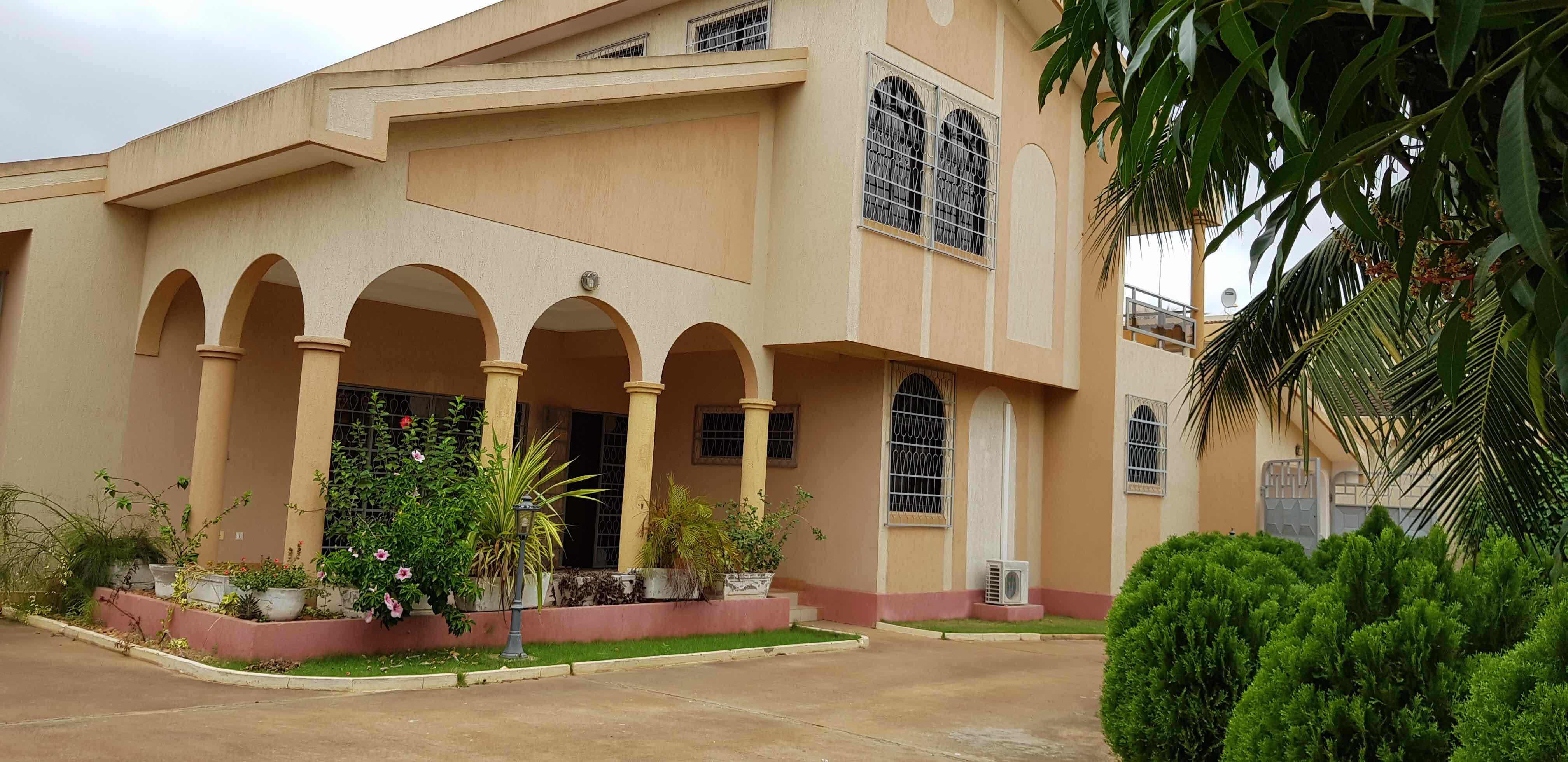Villas Vente Villa 7 pièces - Lomé au Togo - CoinAfrique Togo