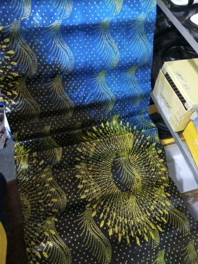 Tissus & Foulards Bazin VIP / Bazin Getzner VIP au Bénin - CoinAfrique ...