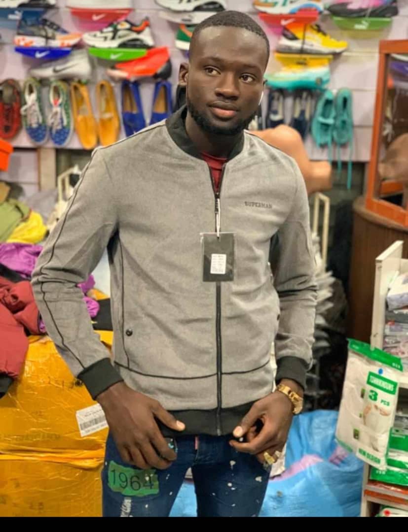 Vêtements Homme Pull homme neufs et occasions au Sénégal - CoinAfrique ...