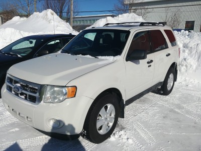 Voitures Ford Escape 2001 neufs et occasions au Sénégal - CoinAfrique ...