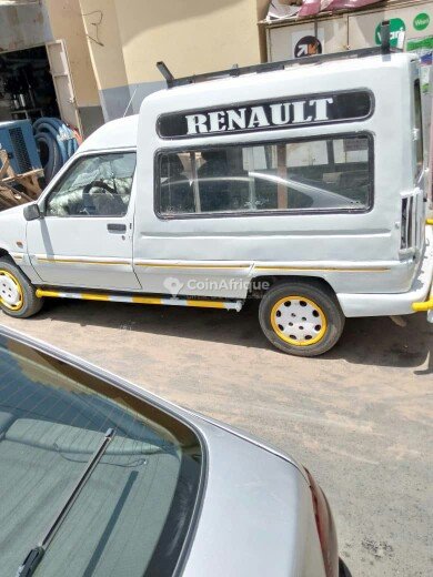 Voitures Renault Express 2000 neufs et occasions au Sénégal ...