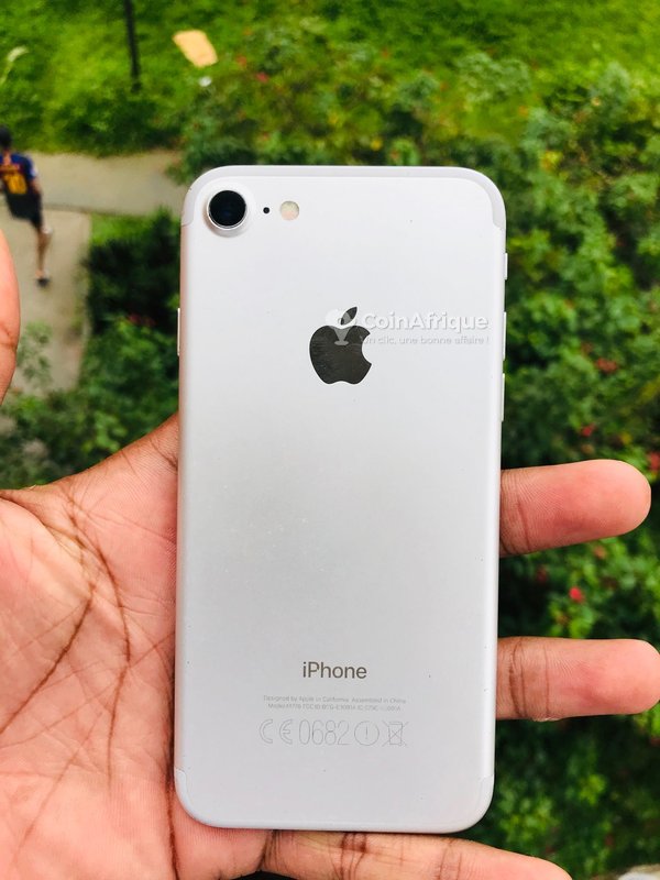 Téléphones & Tablettes iPhone 7 Simple 32GO neufs et occasions en Côte ...