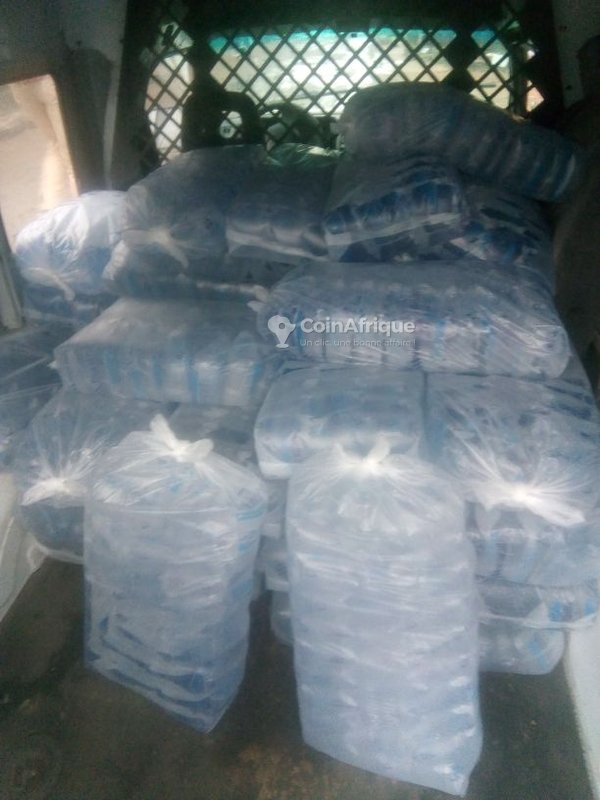 Courses, livraisons & déménagement Livraison d'eau en sachet en Côte d ...