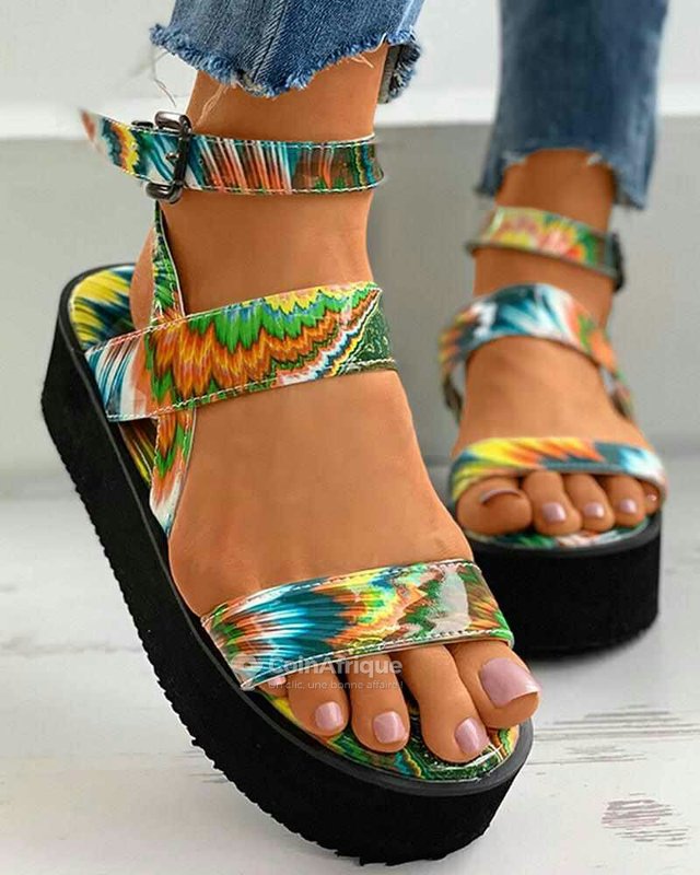 Chaussures Femme Tapettes femme neufs et occasions au Togo ...