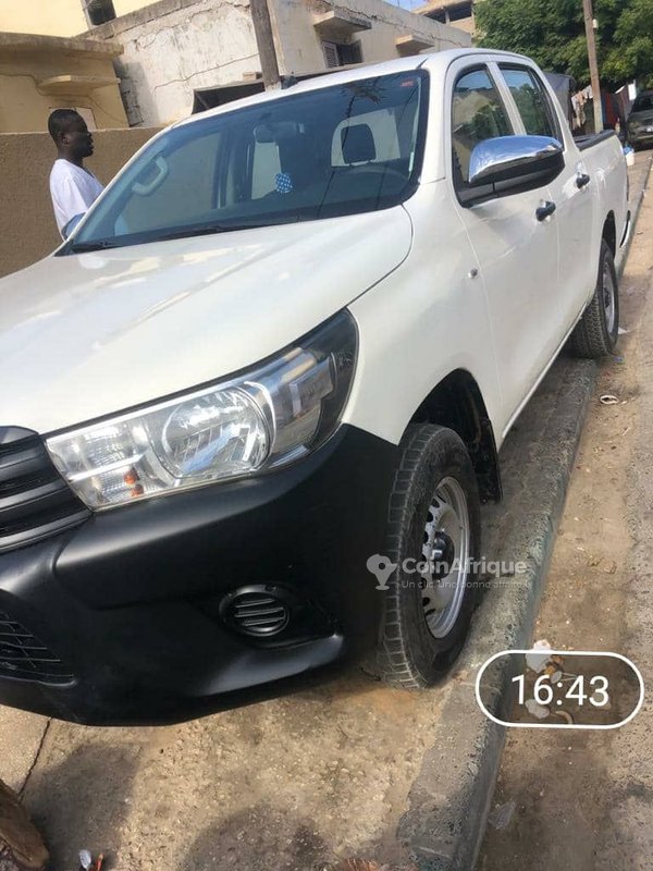 Voitures Toyota Hilux 2017 neufs et occasions au Sénégal - CoinAfrique ...