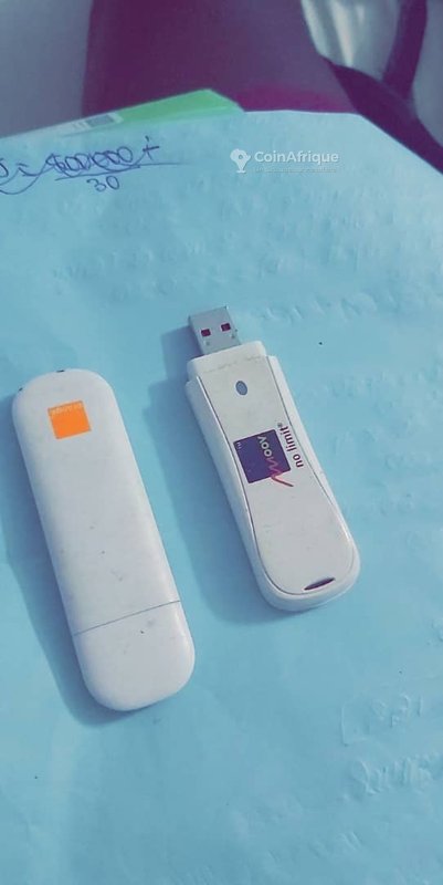 Accessoires Informatiques Clé internet Moov et Orange neufs et ...