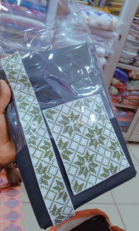 Tissus & Foulards Tissu homme au Togo - CoinAfrique Togo