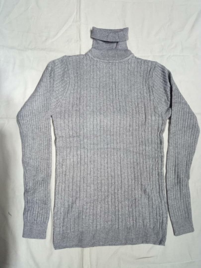 Vêtements Homme Pull colle rouler neufs et occasions au Cameroun ...